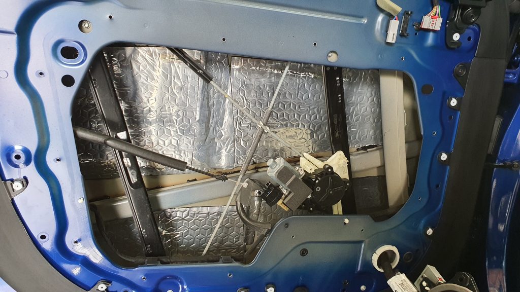 Range Rover Audio Upgrade System 1 - Motorguard